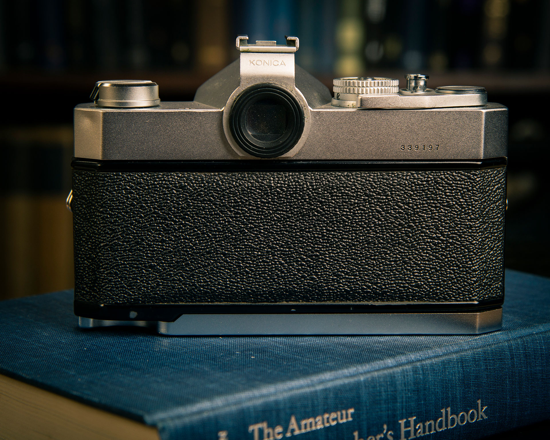 Konica Autoreflex T2 – Vintage Camera Digest